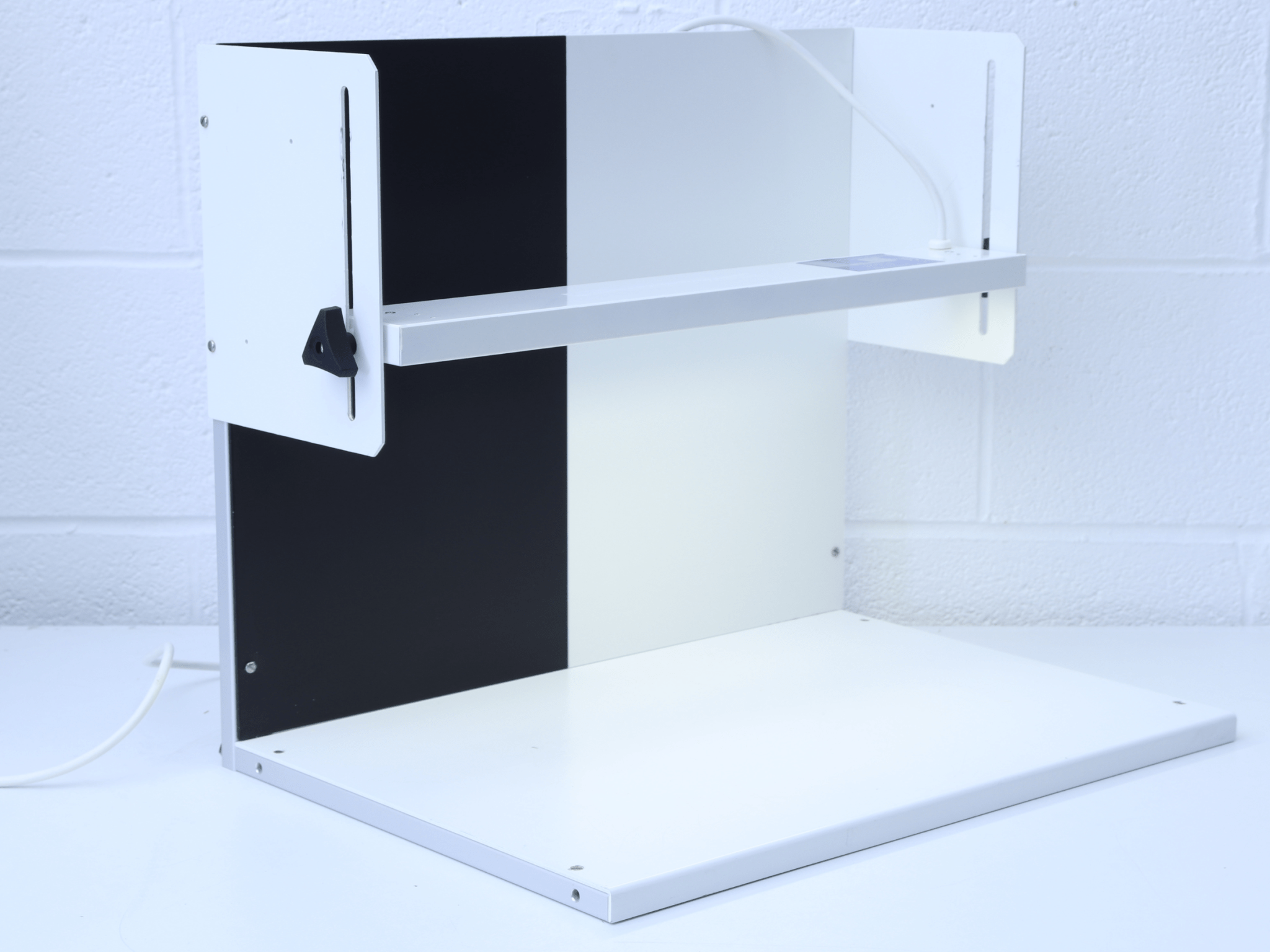 Adelphi Apollo II Liquid Inspection Unit - Richmond Scientific