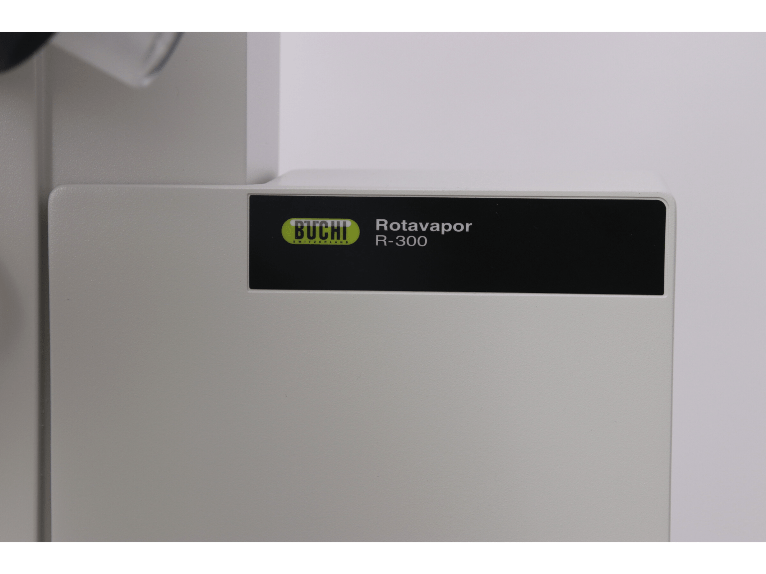 Buchi Rotavapor R-300 with Heating Bath & Vacuum Pump - Richmond Scientific