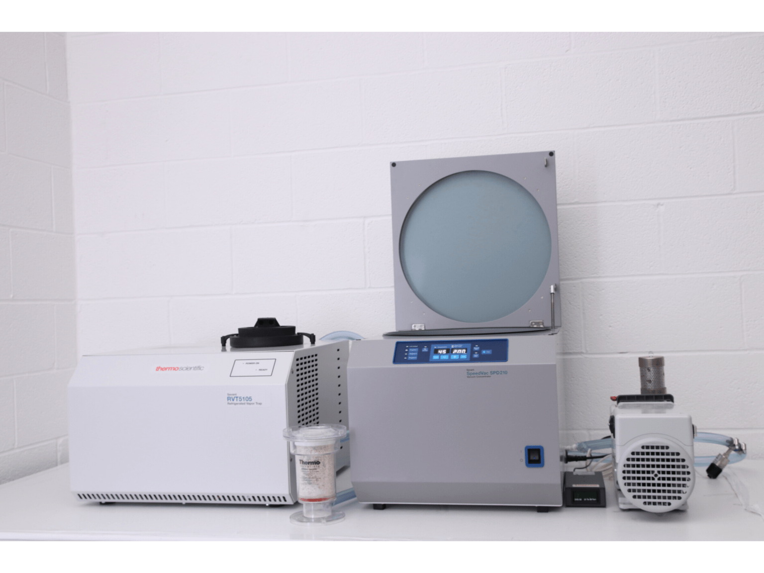 Thermo Scientific Savant SpeedVac SPD210 Vacuum Concentrator & RVT5105 ...