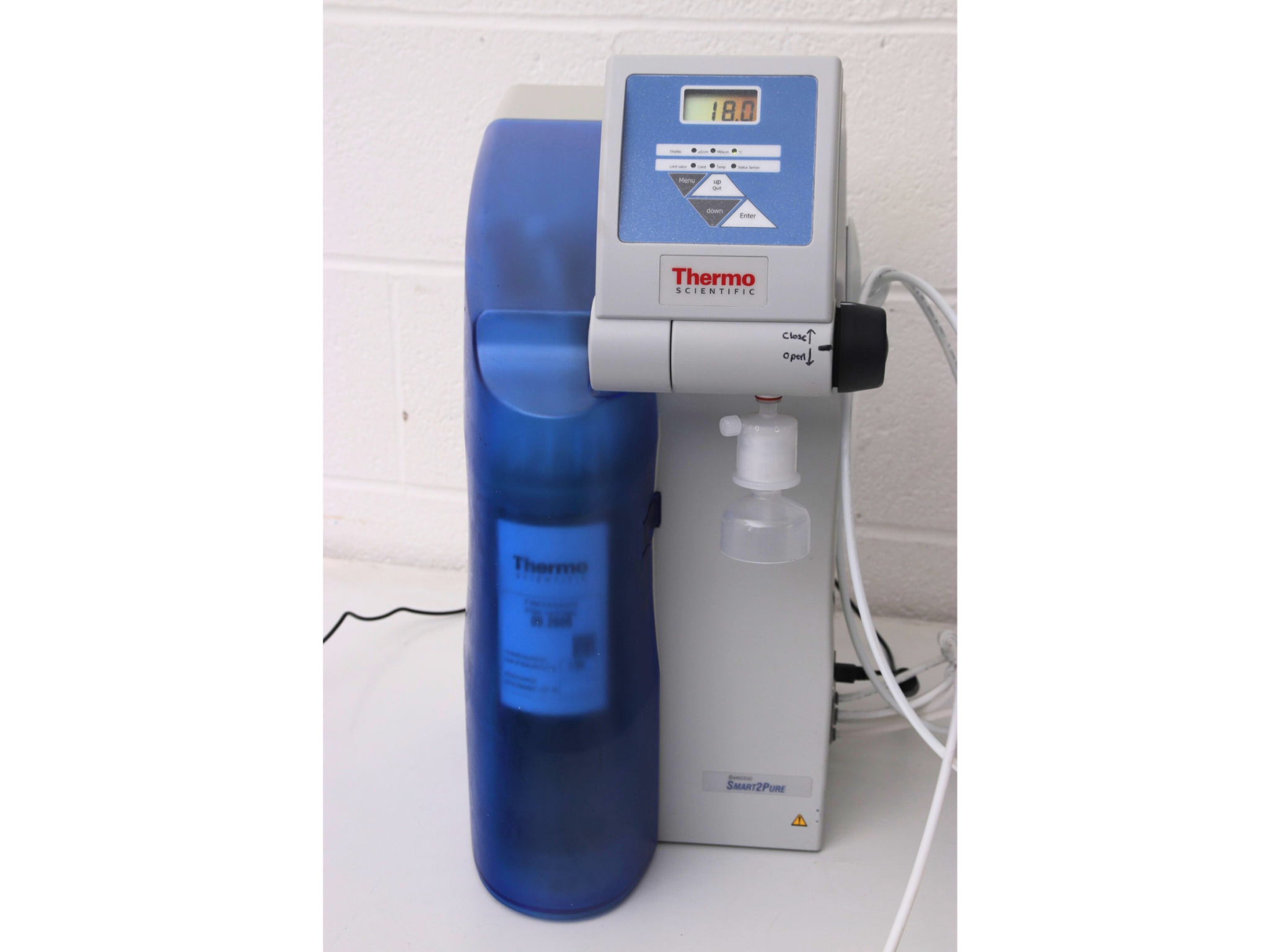 Thermo Smart2Pure 6 UV Water Purification System - Richmond Scientific
