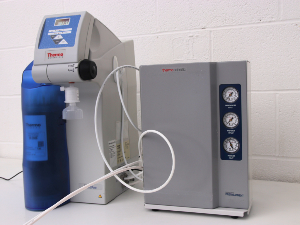 Thermo Smart2Pure 6 UV Water Purification System - Richmond Scientific