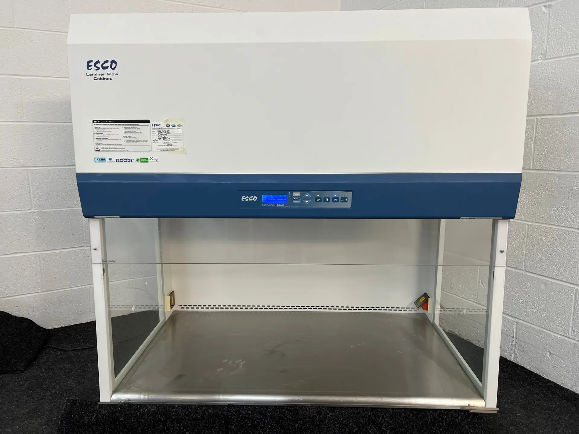 Esco Airstream Gen 3 Laminar Flow Cabinet - Richmond Scientific