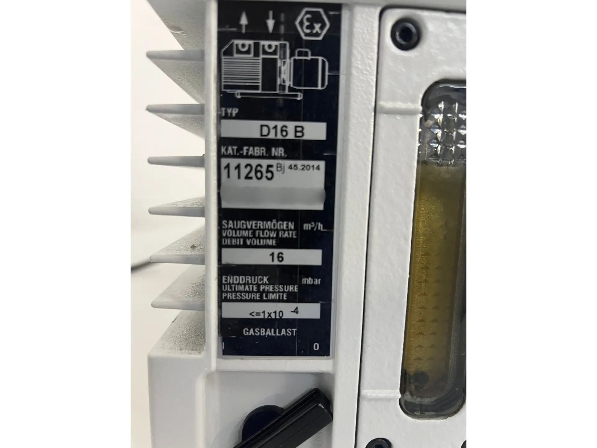 Leybold Trivac D16B LS90LPR/T Vacuum Pump - Richmond Scientific