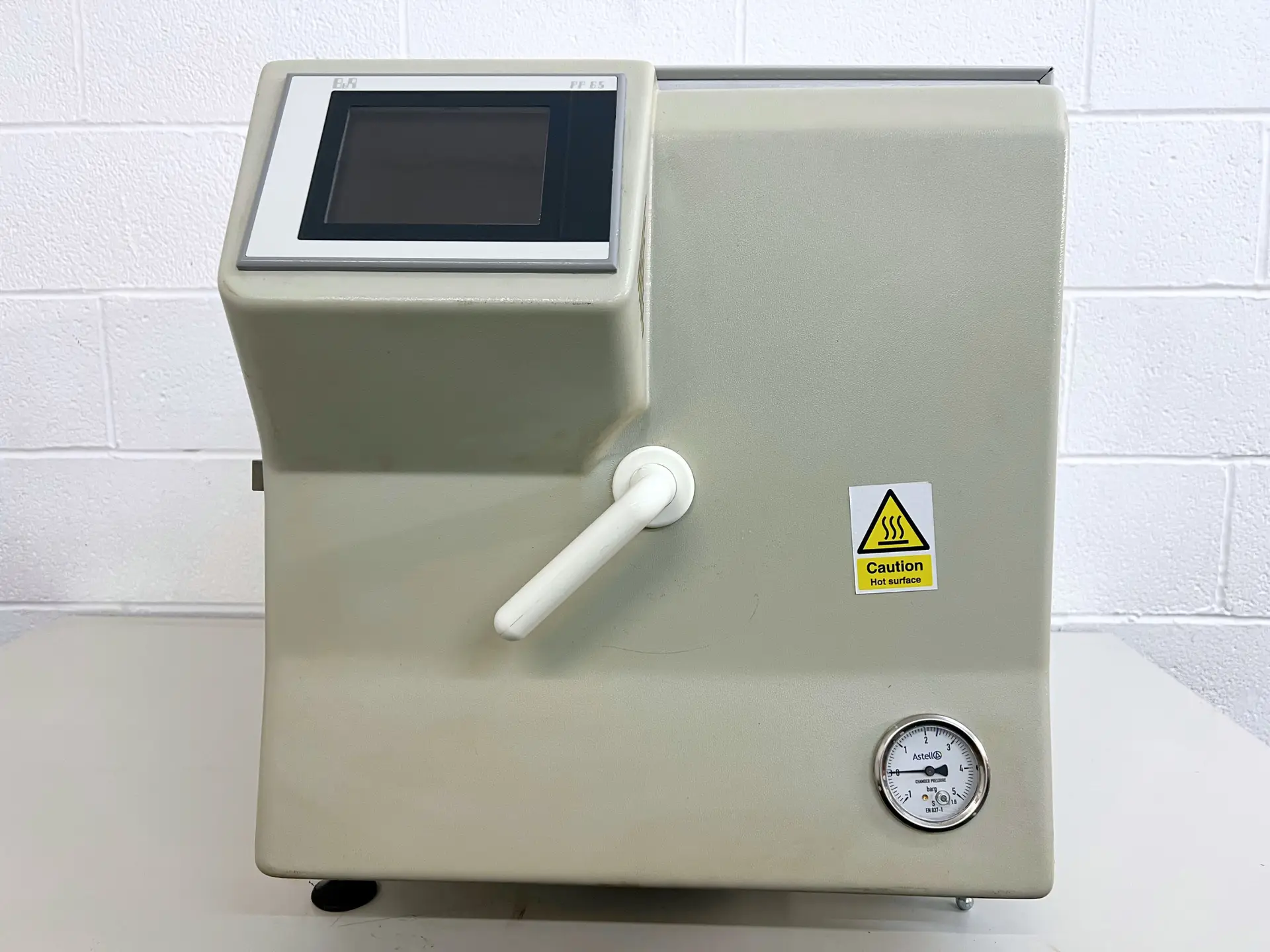 Adelphi Apollo II Liquid Inspection Unit - Richmond Scientific